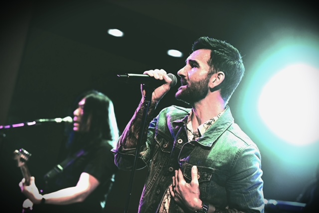 Maroon Vibes - India Parent Magazine